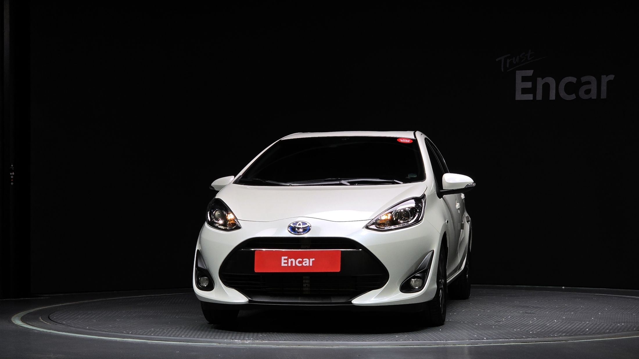TOYOTA PRIUS C 2018 - 56567 km | Korean Used Car Stock | Loginet