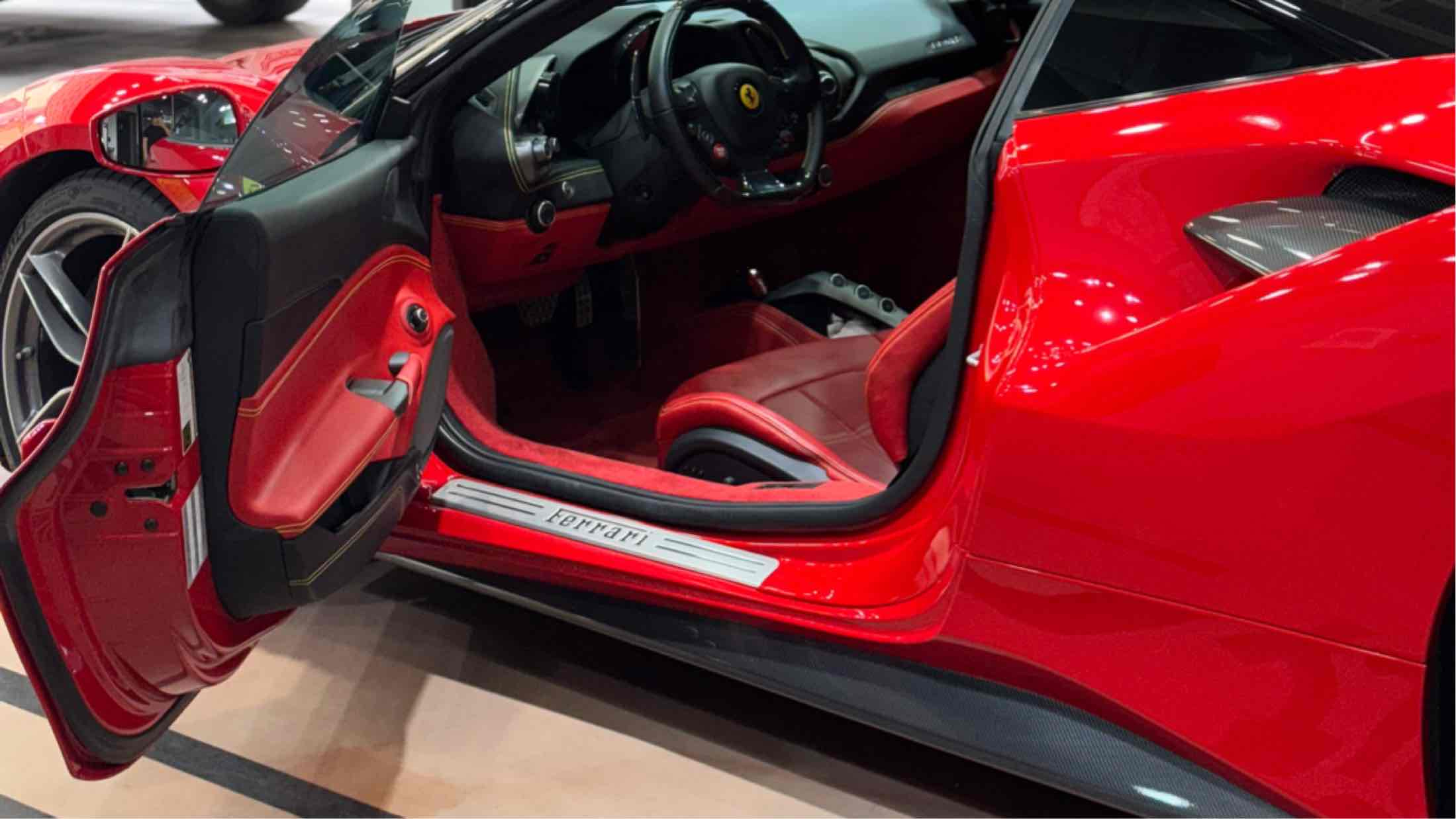 FERRARI 488 GTB 2018 - 17500 km | Korean Used Car Stock | Loginet