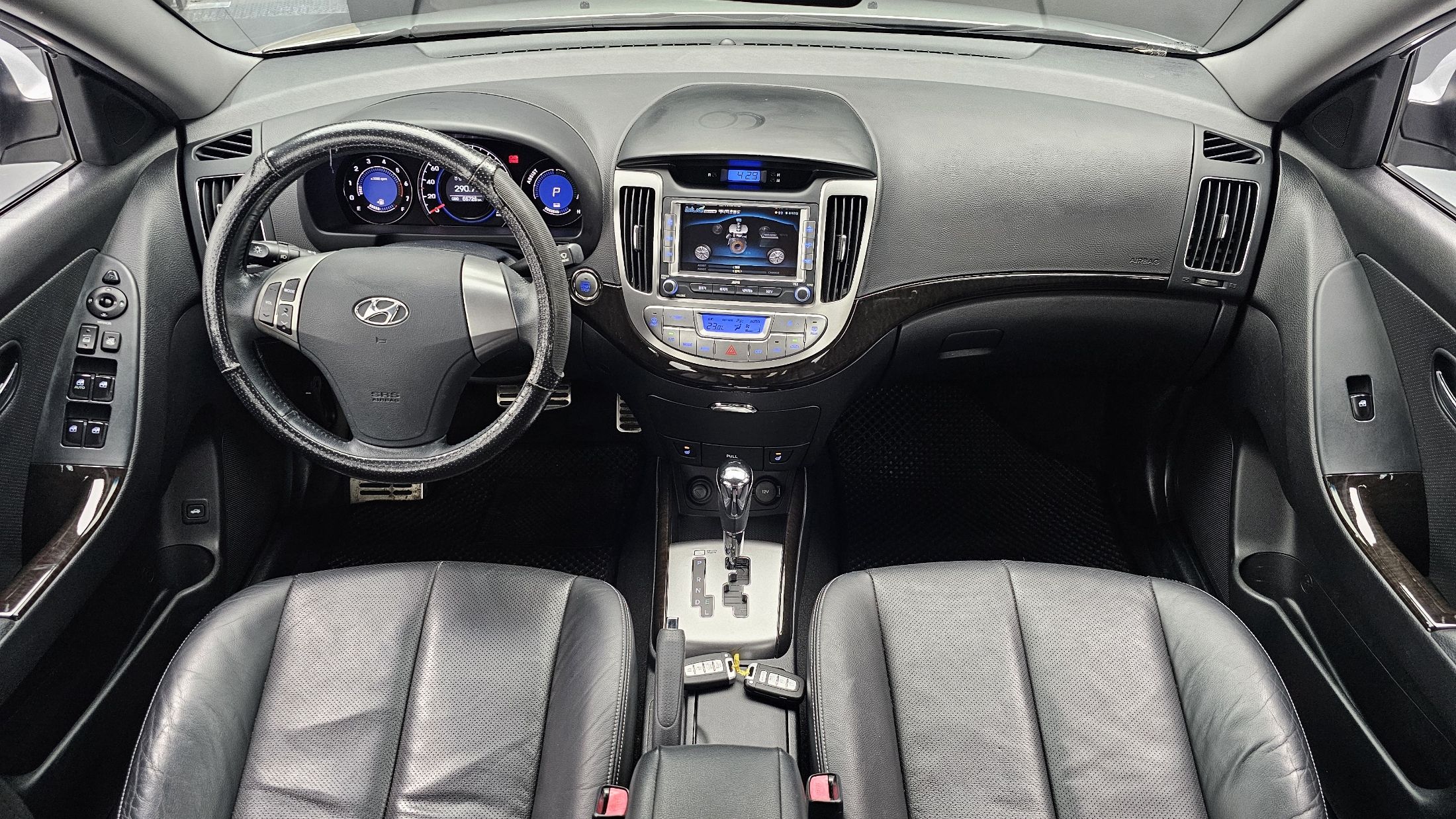 HYUNDAI AVANTE HYBRID 2009 - 55725 km | Korean Used Car Stock | Loginet