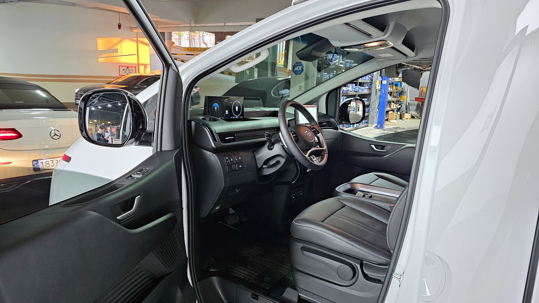 HYUNDAI ST1 2025 - 2424 km | Japanese Used Car Stock | Loginet