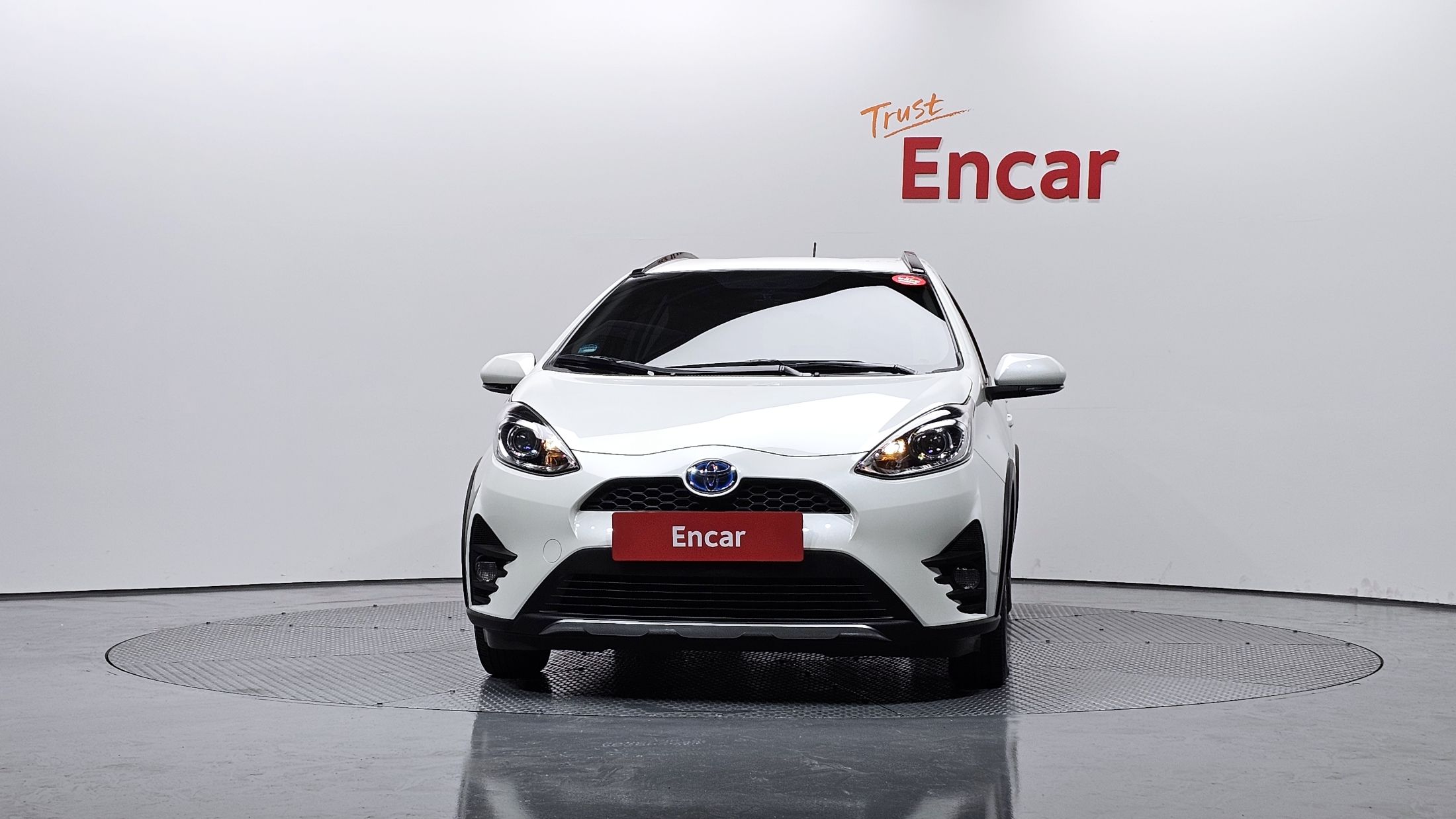 TOYOTA PRIUS C 2020 - 21445 km | Korean Used Car Stock | Loginet