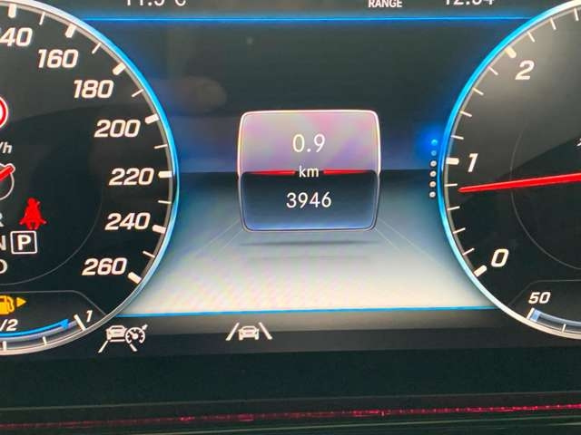 MERCEDES BENZ G CLASS 2023 - 4,000 km | Loginet