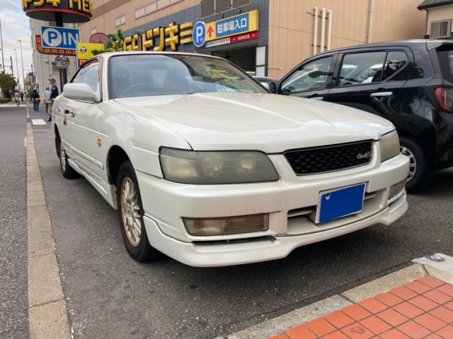 NISSAN LAUREL 2000 - 71000 km | Japanese Used Car Stock | Loginet