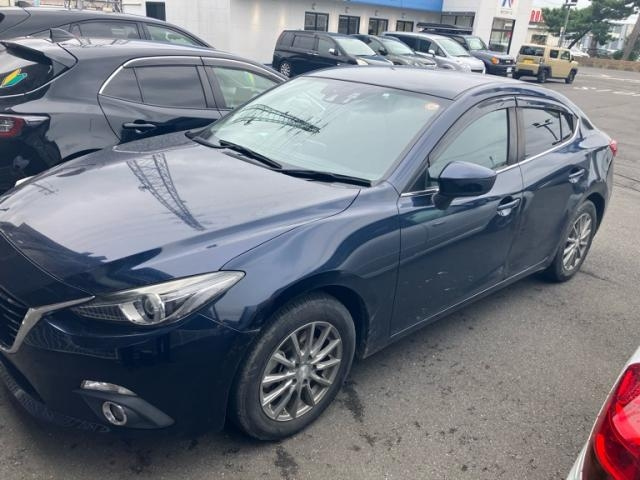 MAZDA AXELA HYBRID 2016 - 203000 km | Japanese Used Car Stock | Loginet