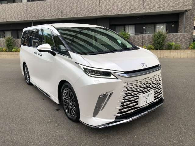 LEXUS LM 2024 - 4000 km | Japanese Used Car Stock | Loginet