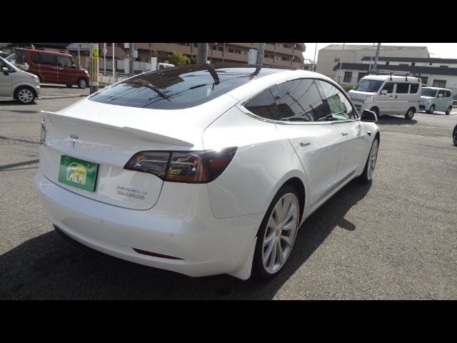 TESLA MODEL 3 2019 - 29000 km | Japanese Used Car Stock | Loginet