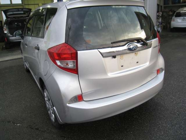 SUBARU TREZIA 2014 - 8000 km | Japanese Used Car Stock | Loginet
