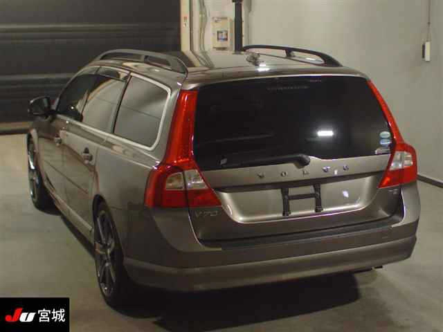 VOLVO V70 2011 - 85000 km | Japanese Used Car Stock | Loginet