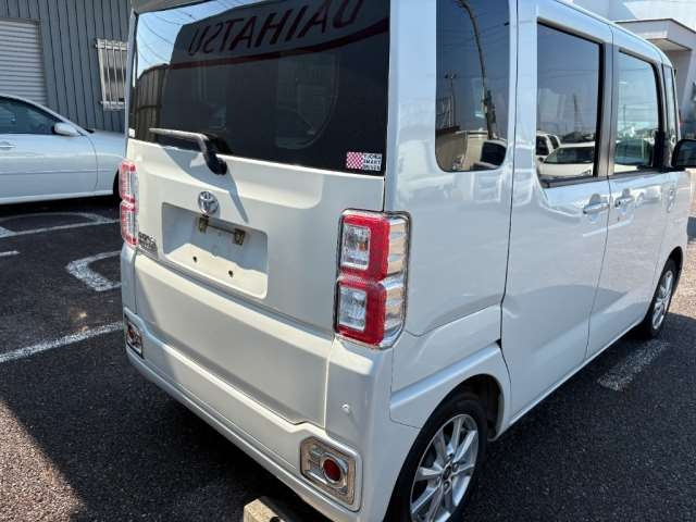TOYOTA PIXIS MEGA 2020 - 32000 km | Japanese Used Car Stock | Loginet