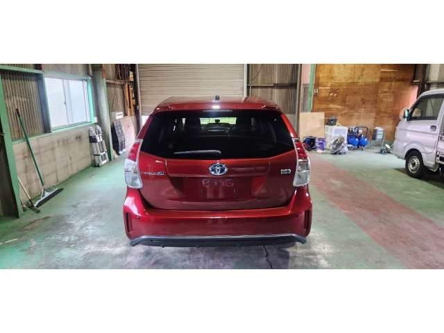 TOYOTA PRIUS ALPHA 2019 - 89000 km | Japanese Used Car Stock | Loginet