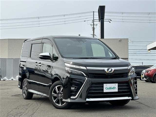 TOYOTA VOXY 2018 - 53000 km | Japanese Used Car Stock | Loginet