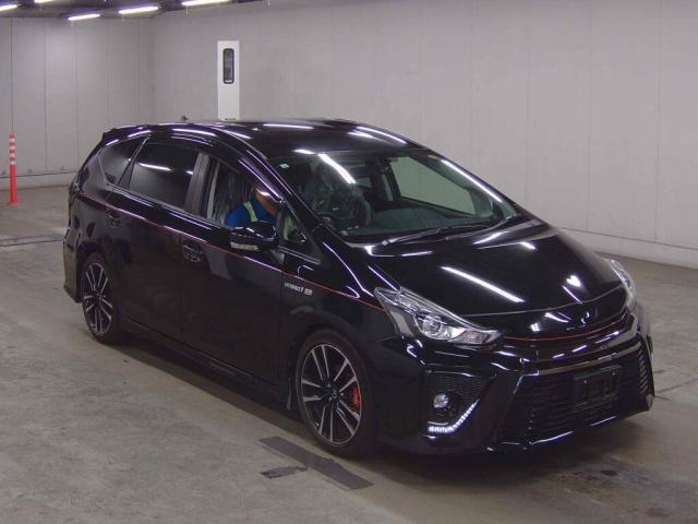 TOYOTA PRIUS ALPHA 2016 - 22000 km | Japanese Used Car Stock | Loginet