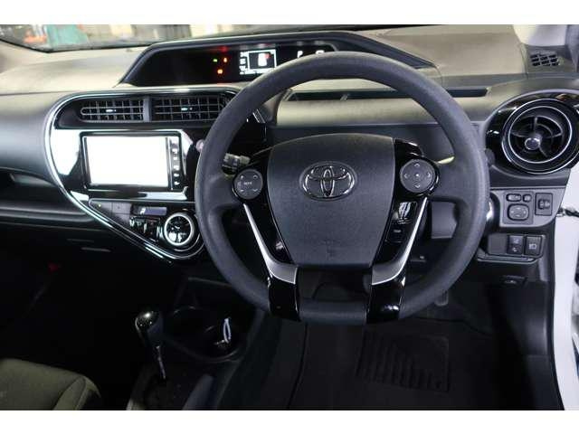 TOYOTA AQUA 2018 - 53000 km | Japanese Used Car Stock | Loginet