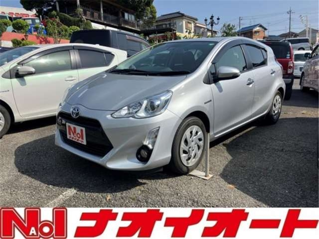 TOYOTA AQUA 2017 - 60000 km | Japanese Used Car Stock | Loginet