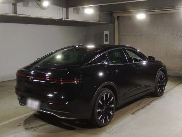 TOYOTA CROWN CROSSOVER 2023 - 8000 km | Japanese Used Car Stock | Loginet